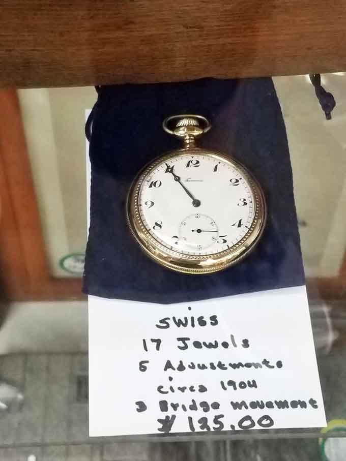 A 1904 Swiss pocket watch with 17 jewels represents craftsmanship that modern mass production can't even begin approaching.