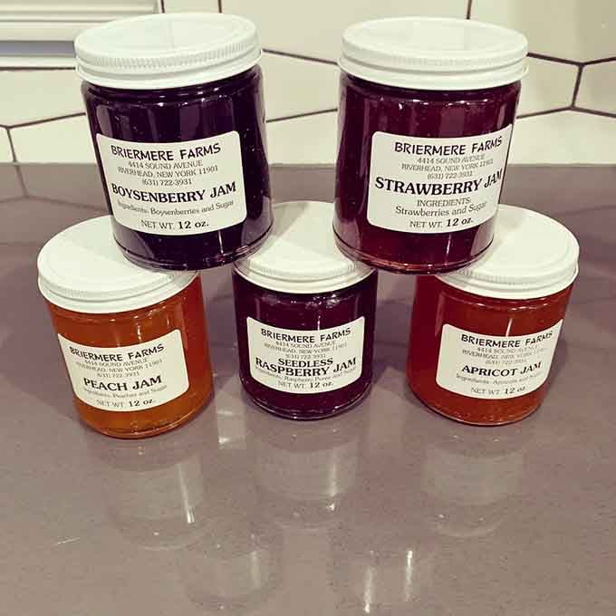 Take home a jar of boysenberry, strawberry, peach, or raspberry jam to extend your Briermere experience beyond the pie.