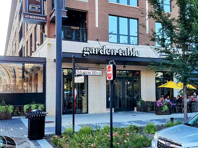 Garden Table's fresh facade suggests healthy eating that doesn't sacrifice flavor, because vegetables deserve respect and proper seasoning too.