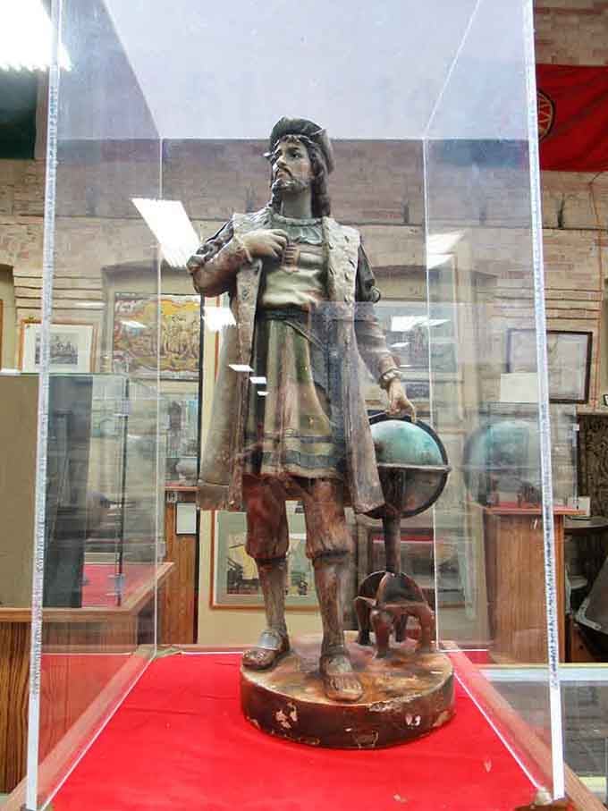 This impressive statue stands guard over treasures, adding unexpected gravitas to your casual Saturday shopping expedition.