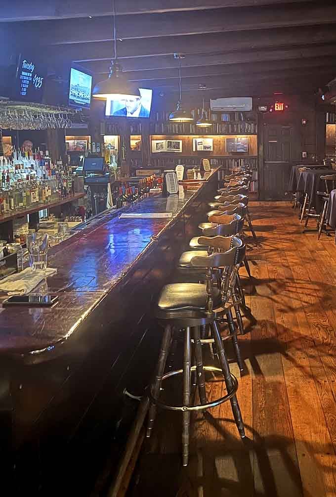 A proper bar with proper seating where you can enjoy a proper drink before your proper steak&mdash;everything in its right place.