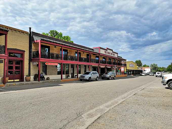 Wide streets and two-story facades transport you straight into a Western film, minus the tumbleweeds and dramatic showdowns.