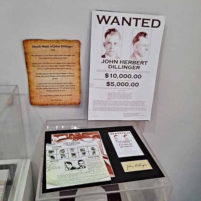 The museum displays artifacts from notorious criminals, including connections to America's most famous bank robbers.