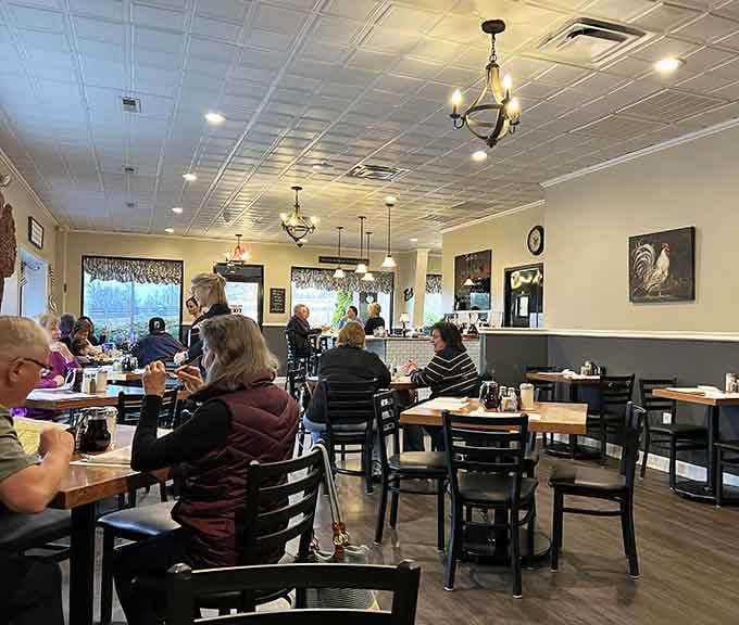 A full dining room on a weekend morning is the ultimate vote of confidence from people who know good breakfast.