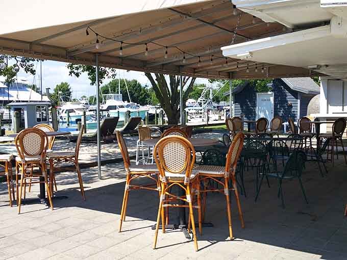 Casual waterside dining where the dress code is "did you remember shoes?" and even that's negotiable.