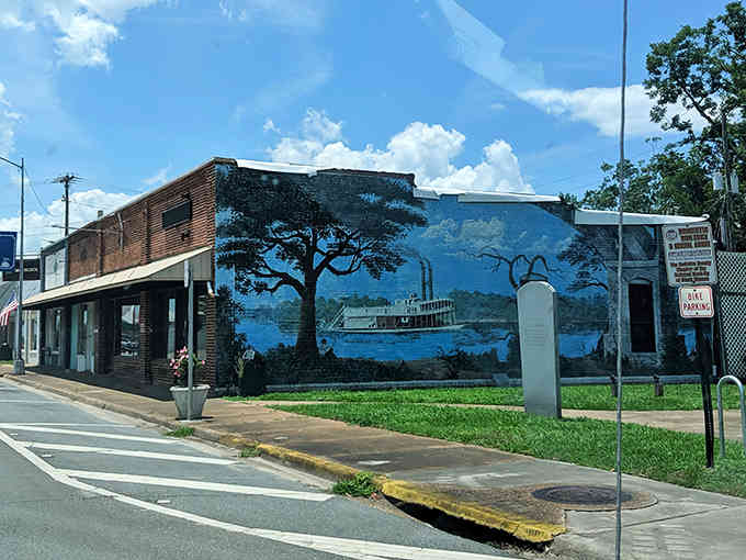 Local murals celebrate river heritage with artwork that doesn't require a museum admission ticket to appreciate.