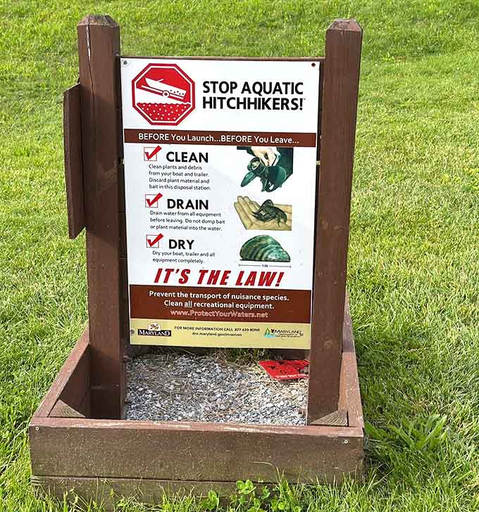 These educational signs keep invasive species out of the lake, because even nature needs a good bouncer at the door.