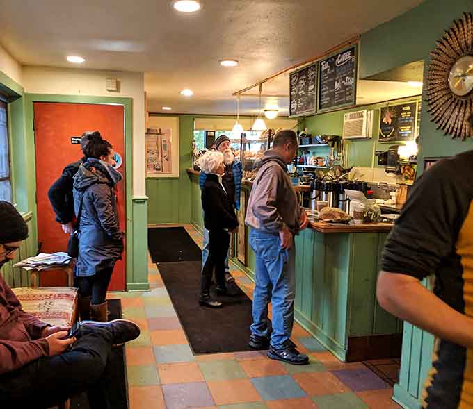 The line moves fast, but take your time deciding&mdash;this is one queue where patience pays off in pastries.