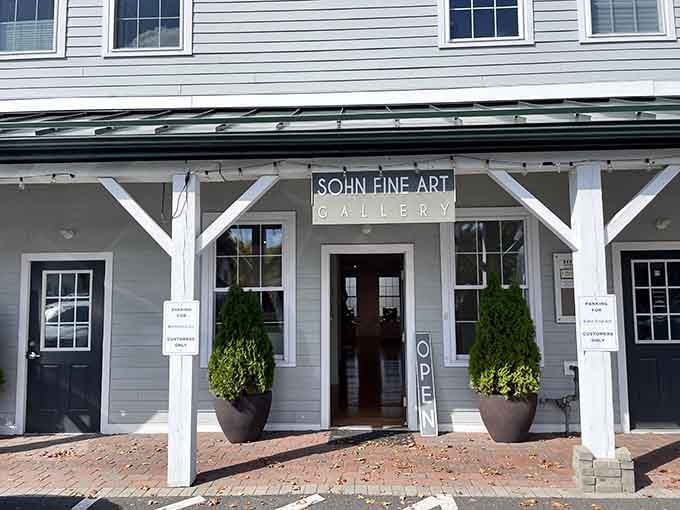 Sohn Fine Art displays sophisticated works in a gallery that welcomes browsers and serious collectors equally.