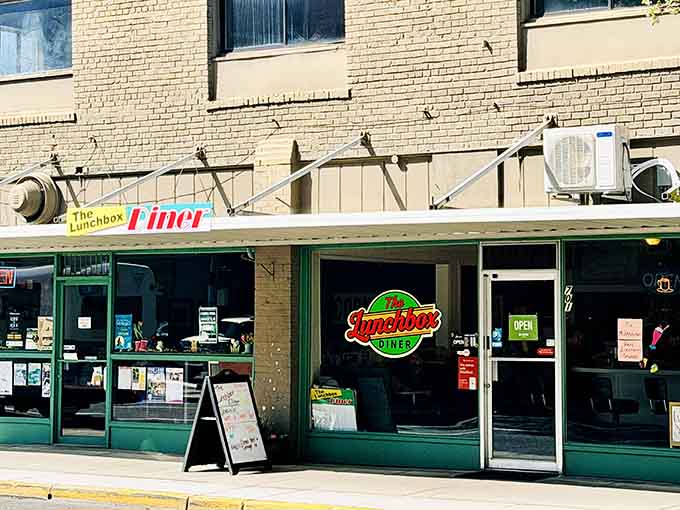 Classic diners still exist where the coffee's hot and nobody judges your breakfast-for-dinner choices.
