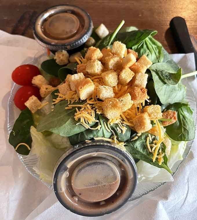 Even the salads here come with personality, topped with golden croutons and served with genuine coastal hospitality always.