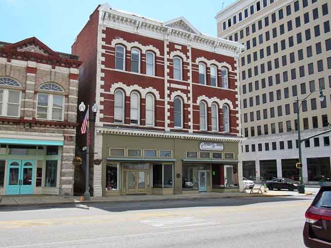 Historic downtown buildings that have witnessed decades of Alabama life and still stand proud on Noble Street.