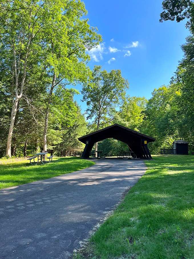 Perfect picnic spots dot the park, where you can enjoy lunch with better ambiance than any restaurant could provide.