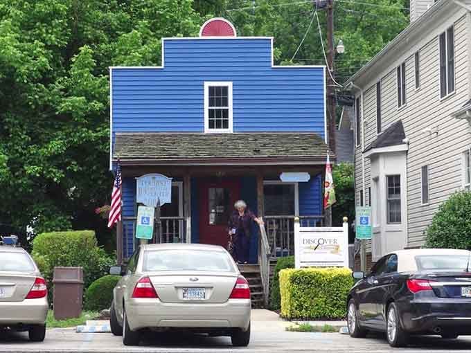 The visitor center stands ready to answer questions you didn't know you had about this impossibly charming riverside town.