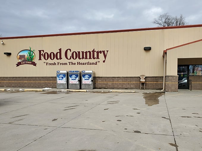 Food Country delivers on its promise of heartland freshness without the pretentious farm-to-table marketing speak.
