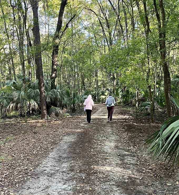 Sharing this trail with friends makes the experience even better, like having your own nature documentary crew.