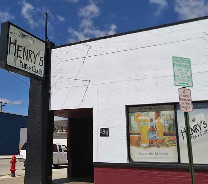 Henry's Pub & Club offers cold beverages and community connection at prices that encourage repeat visits.