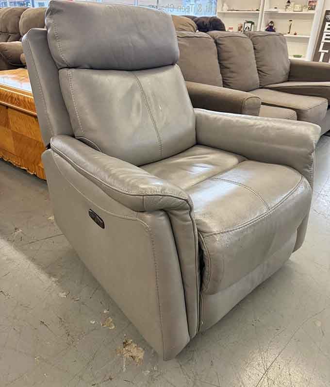 This recliner looks more comfortable than your current relationship with your couch, just saying what we're thinking.