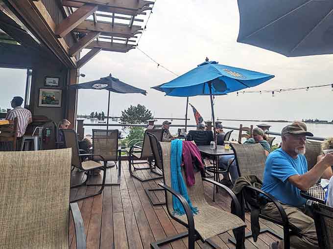 Outdoor seating with a harbor view means your burger comes with a side of boats, fresh air, and Lake Superior's endless horizon.
