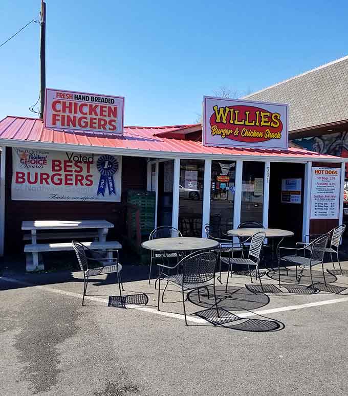 Those metal tables and chairs have witnessed countless satisfied customers discovering their new favorite burger spot in Dalton.