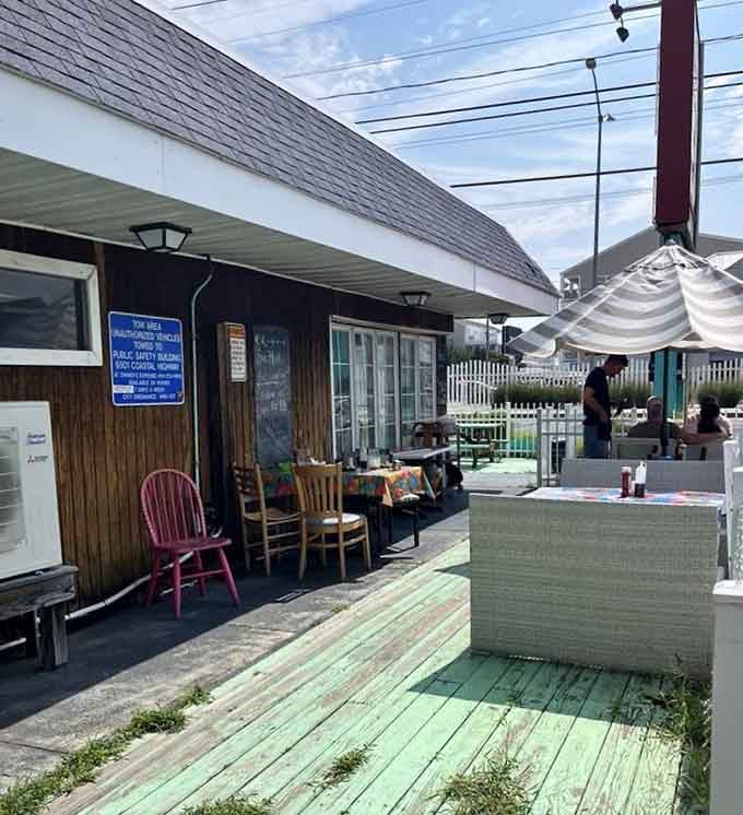 Painted mint-green deck boards add whimsical beach-town charm to this casual coastal coffee stop.