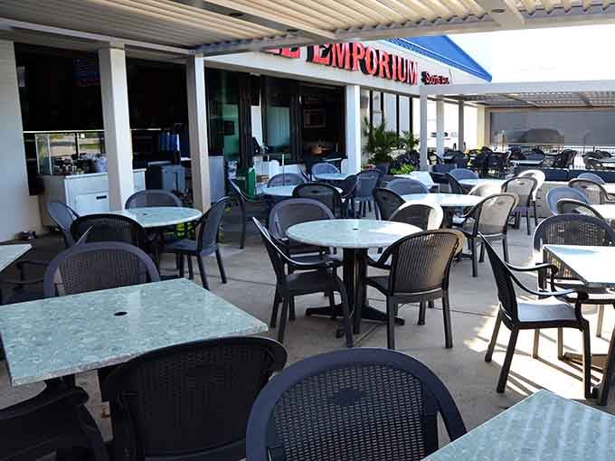 Outdoor patio seating for those perfect Indiana days when pizza tastes even better in sunshine.