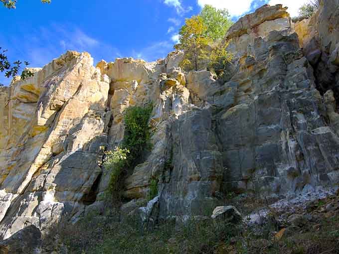 Vertical cliff faces showcase the dramatic geology that makes Buffalo Rock feel more Colorado than Corn Belt.