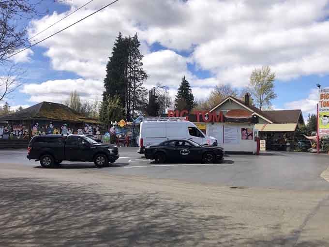 Cars lined up and ready, because a burger this legendary is absolutely worth the wait.