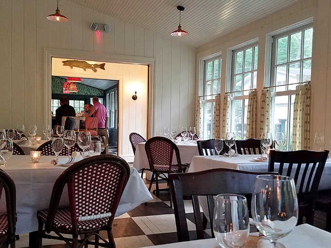 White tablecloths and proper stemware prove that some traditions are worth keeping alive, thank goodness.
