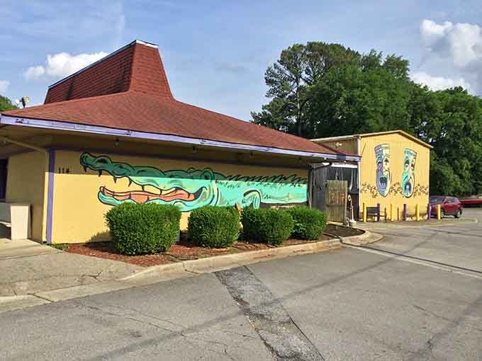 Tim's Cajun Kitchen brings Louisiana flavors to Alabama, because good food recognizes no state boundaries.