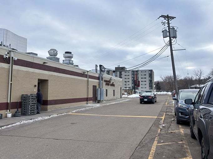Even the parking lot looks inviting when you know what delicious destiny awaits inside those walls.