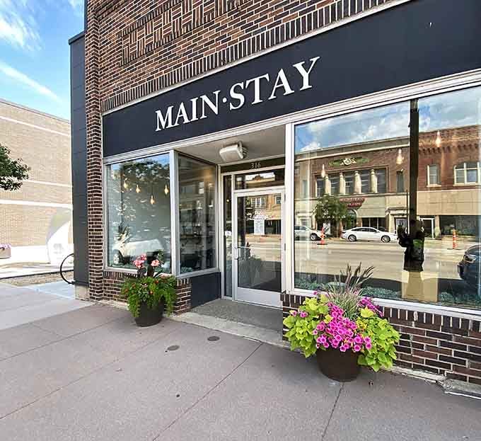 Main Stay Cafe sits right on downtown's prettiest corner, serving up good food without the pretentious vibes or inflated prices.