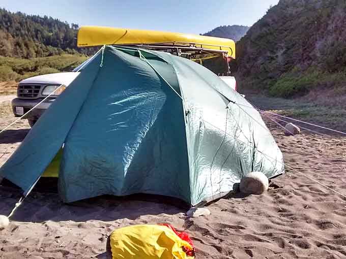 Beach camping here means falling asleep to waves and waking to scenery worth the effort.
