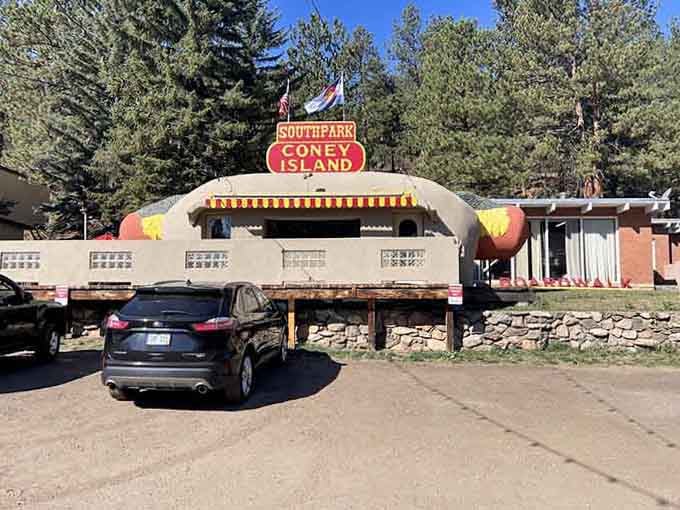 The giant bun ends flanking this building make parallel parking feel like you're squeezing between two delicious bookends.
