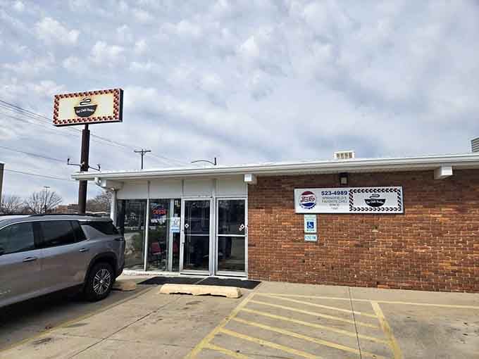 The parking lot stays busy because Springfield knows exactly where to find authentic comfort food done right.