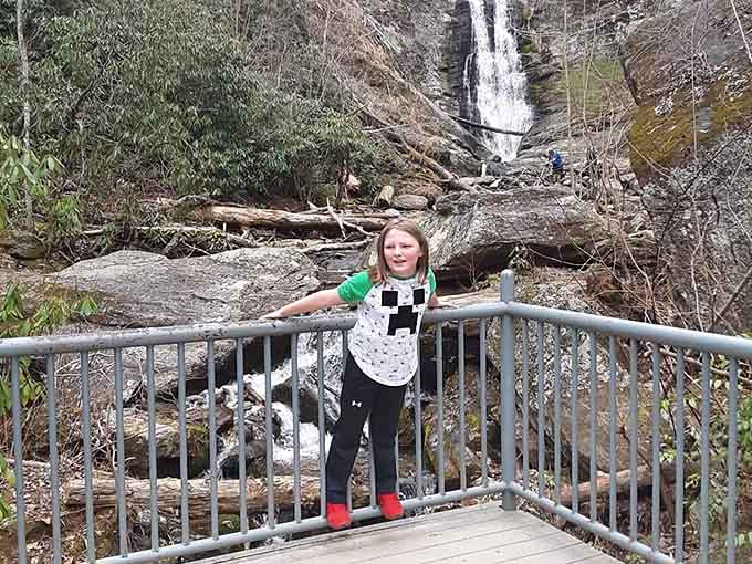 The perfect photo op with the falls as your backdrop, guaranteed to make your friends jealous.