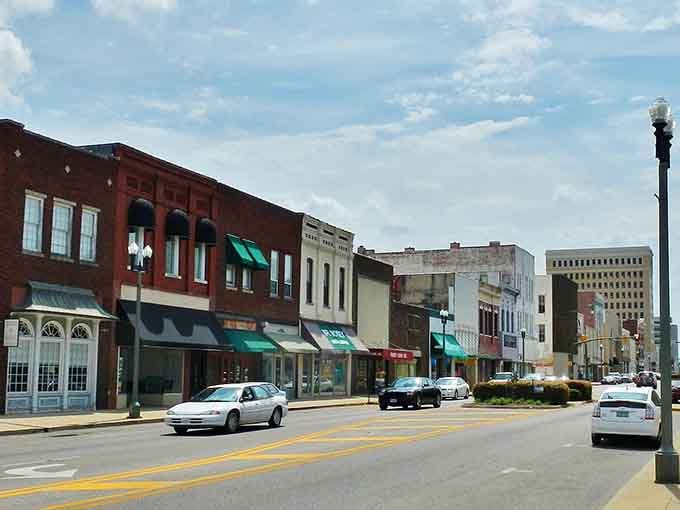 These tree-lined streets and historic facades create the perfect backdrop for your affordable retirement dreams come true.
