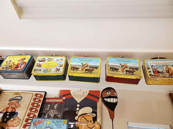 Roy Rogers lunchboxes prove that cowboy heroes once ruled the cafeteria with tin-plated Western authority.