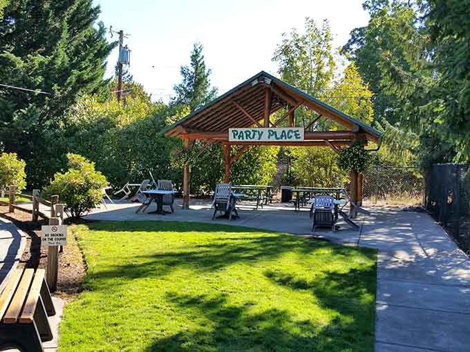 The party area proves this place thinks of everything, from golf to gatherings and beyond.