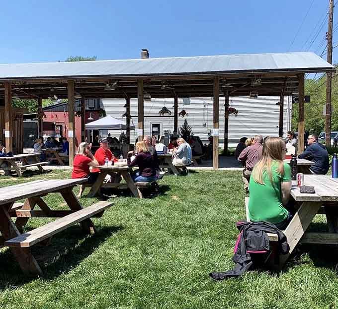 The outdoor seating area under that metal roof lets you enjoy your barbecue feast in the fresh air.