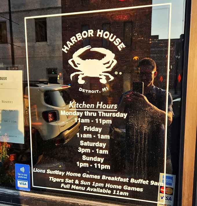 These hours mean you can satisfy seafood cravings almost any day, with special game day offerings.