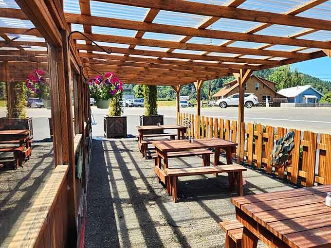 Covered outdoor seating lets you enjoy coastal breezes with your seafood, weather permitting and appetite always willing.