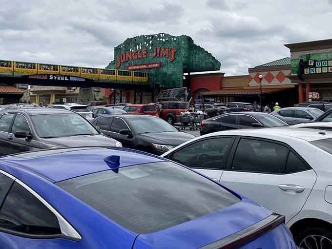 Packed parking lots prove Ohioans know a good thing when they see it, monorail and all.