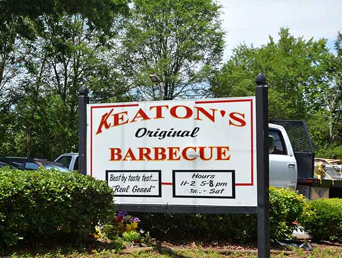 When a sign promises "Real Good" barbecue, you better believe they're not kidding around here.