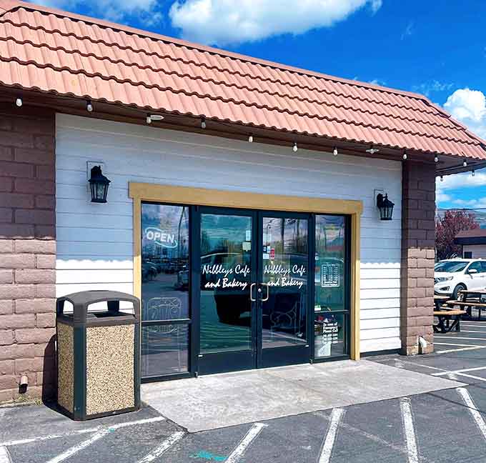 Nibbley's Cafe stands ready to serve locals and visitors without requiring you to take out a second mortgage.