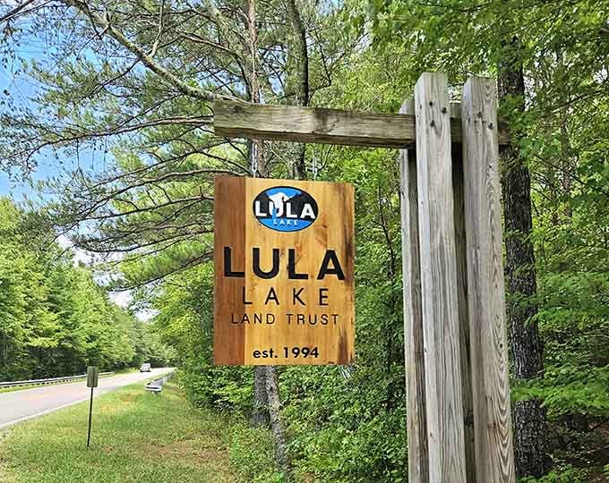 This sign has been welcoming visitors since 1994, back when people actually used physical maps to find places.