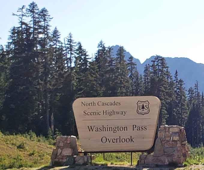 When you see this sign, you know you've arrived at one of Washington's most spectacular viewpoints.