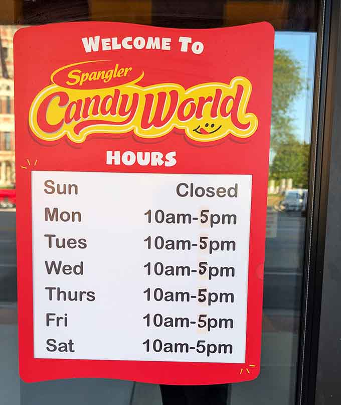 Operating hours that give you six days weekly to indulge your sweet tooth without Sunday guilt interfering.