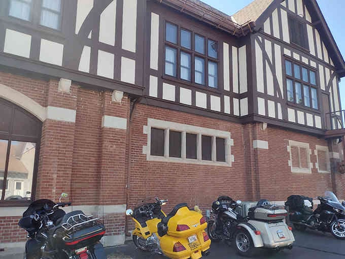 Even the parking area has character, with motorcycles lined up like they're ready to race to the launch pad themselves.