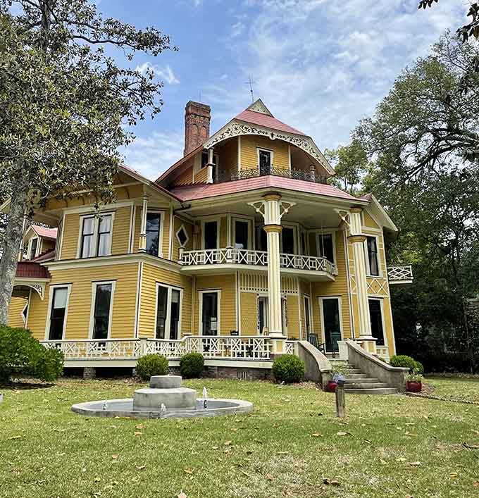 Lapham-Patterson House's Victorian quirkiness makes modern architecture look boring, and that's saying something considerable.